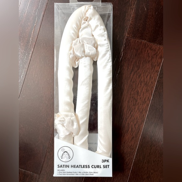 Source Unknown | Accessories | Satin Heatless Curl Set | Poshmark